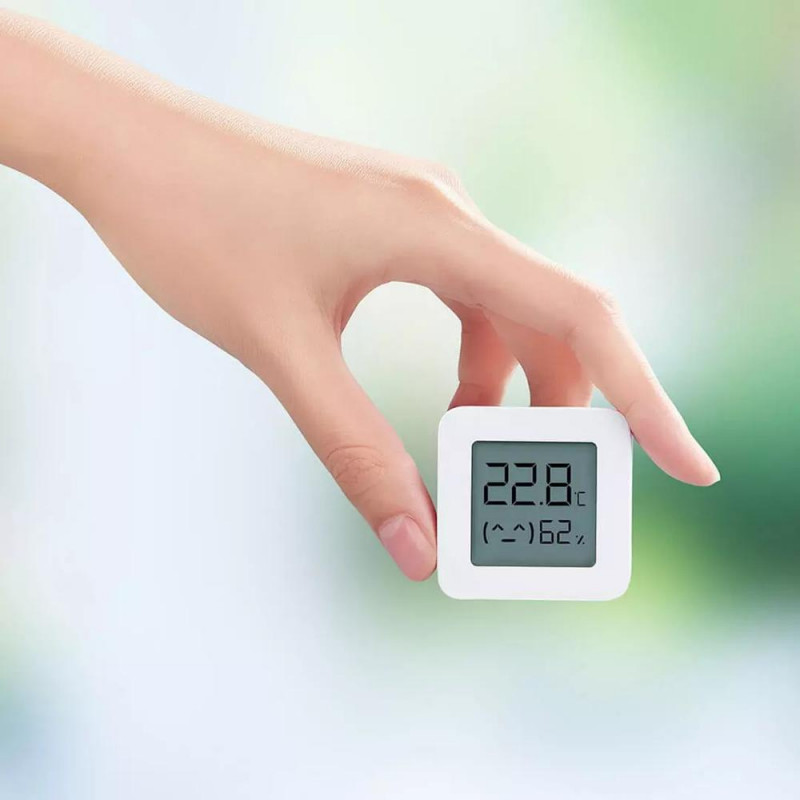 Bluetooth square temperature and humidity sensor with LCD display